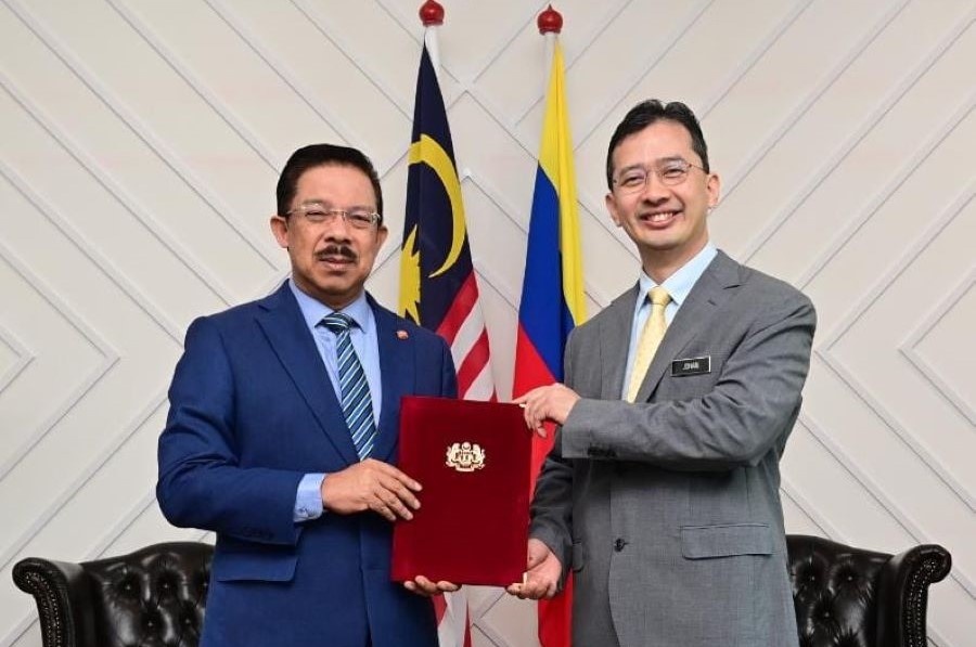 Johan dilantik sebagai Ketua Setiausaha Perbendaharaan, Zulkapli Ketua ...