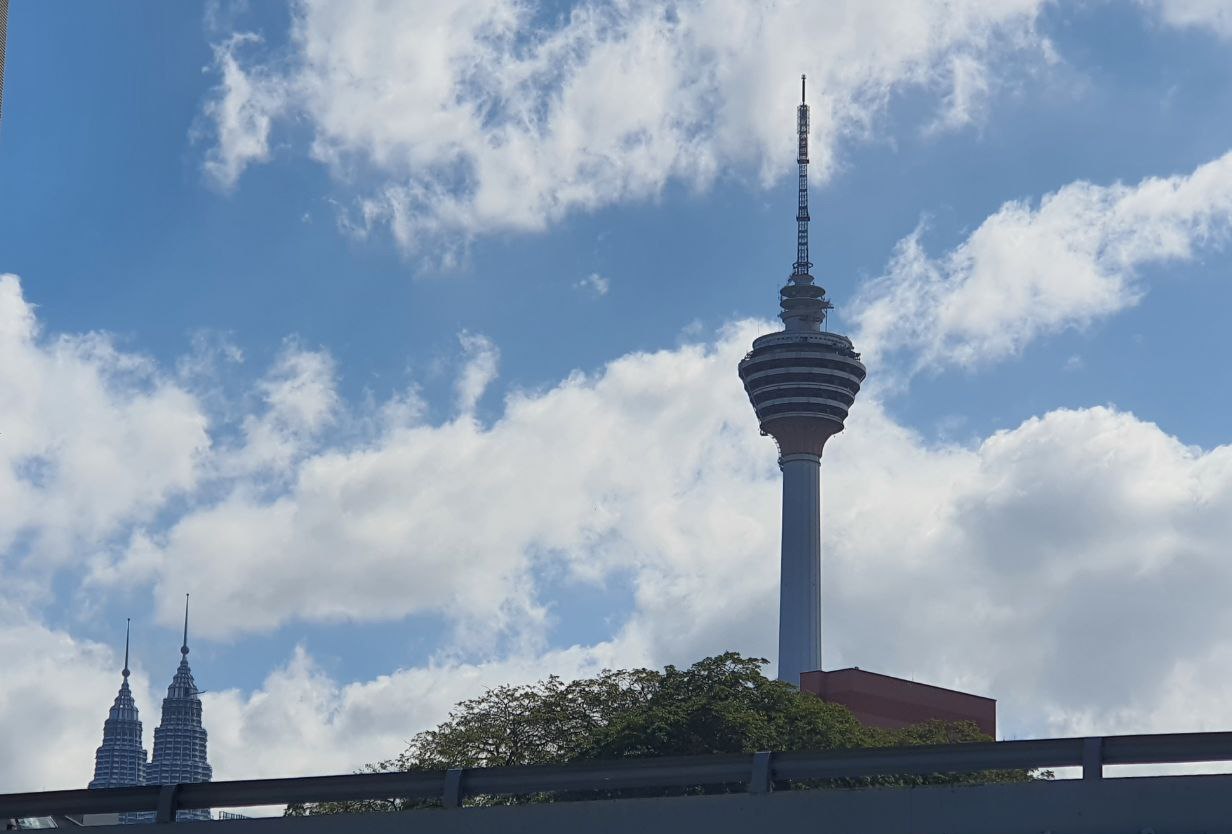 Tindakan saman bekas pengendali Menara KL 'tidak berasas dan tidak ...