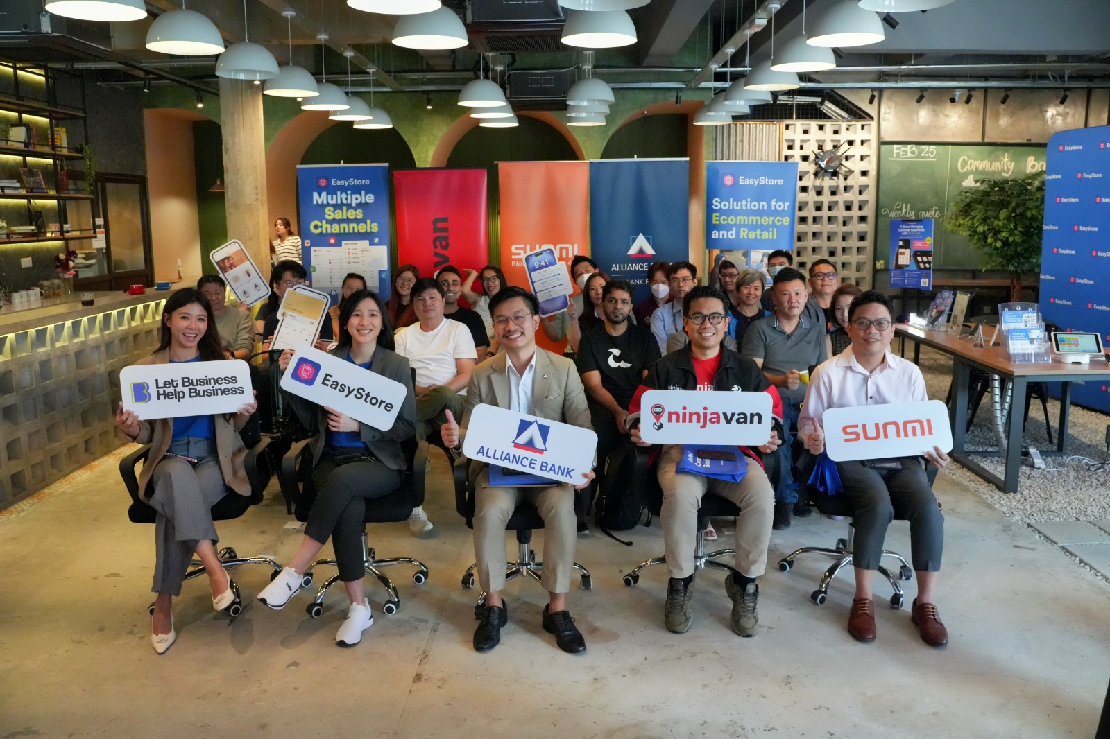EasyStore, Alliance Bank, Ninja Van dan SUNMI perkasa 1,000 PKS ...