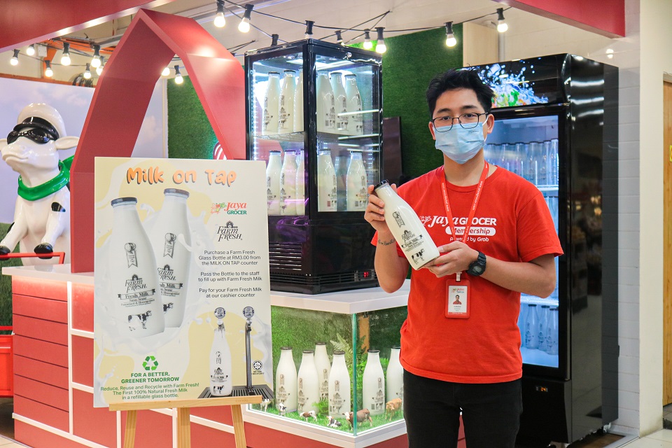 Jaya Grocer tambah tiga cawangan jual susu segar Farm Fresh dalam botol ...