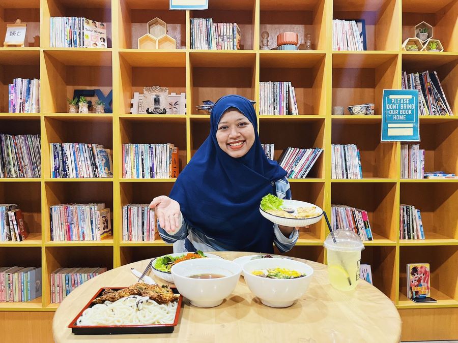 Nor Fatihah perkenal konsep kafe perpustakaan pertama di Terengganu ...