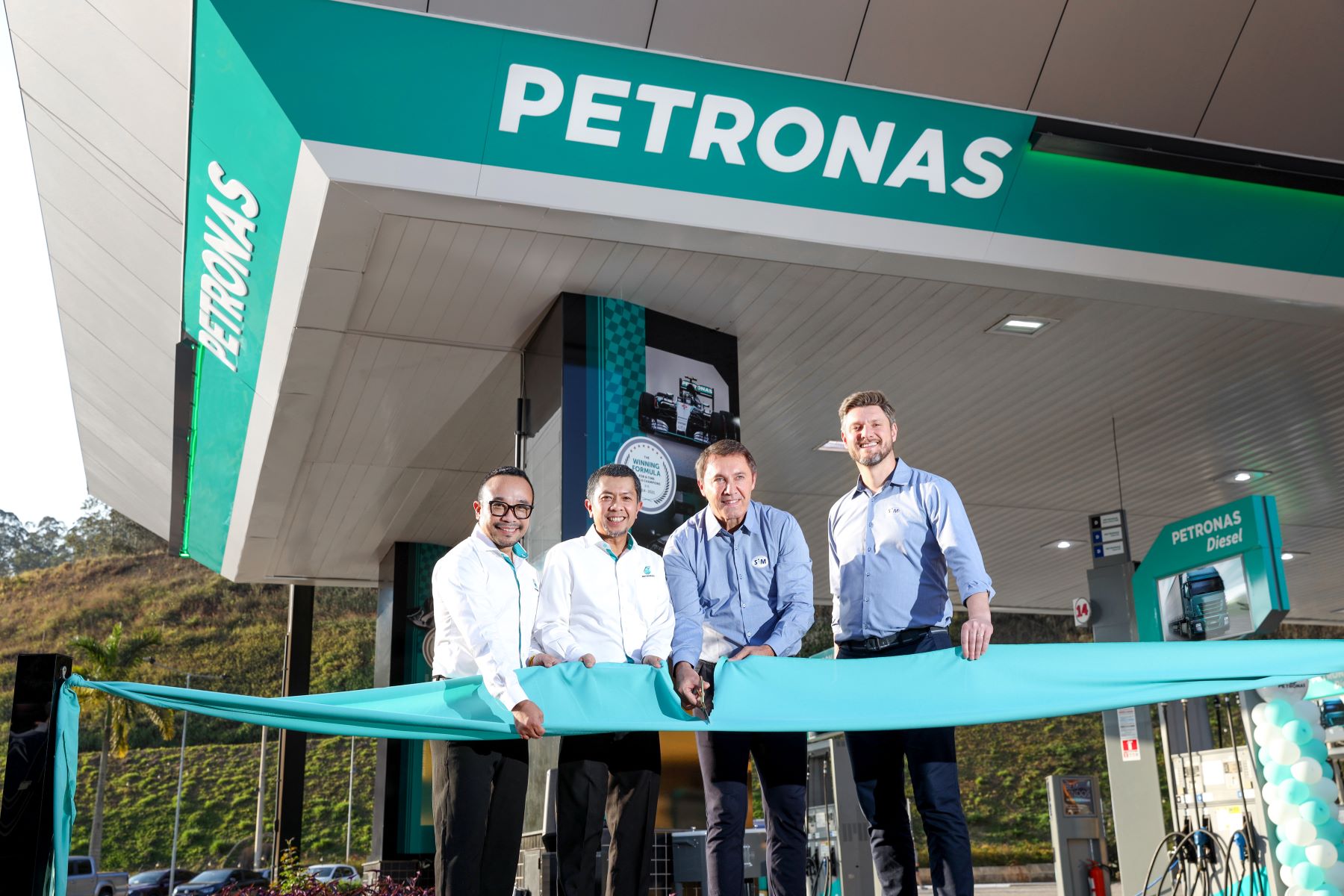 Petronas buka tiga stesen minyak perintis di Brazil menerusi kerjasama ...